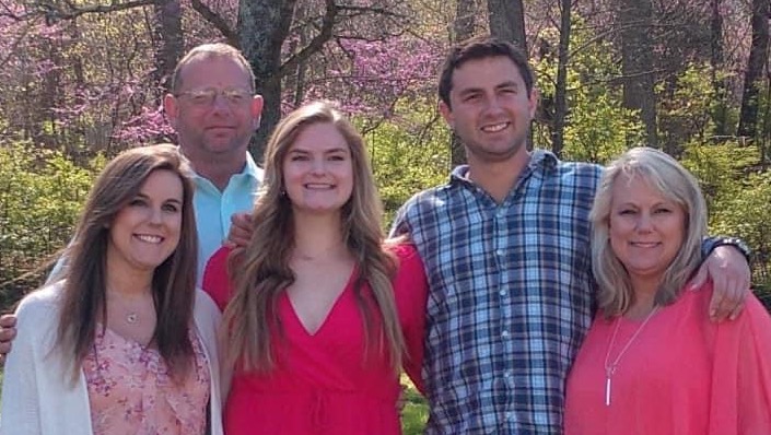 Fundraiser for Dena Byrd by Kaitlin Evans : Pray4Trey