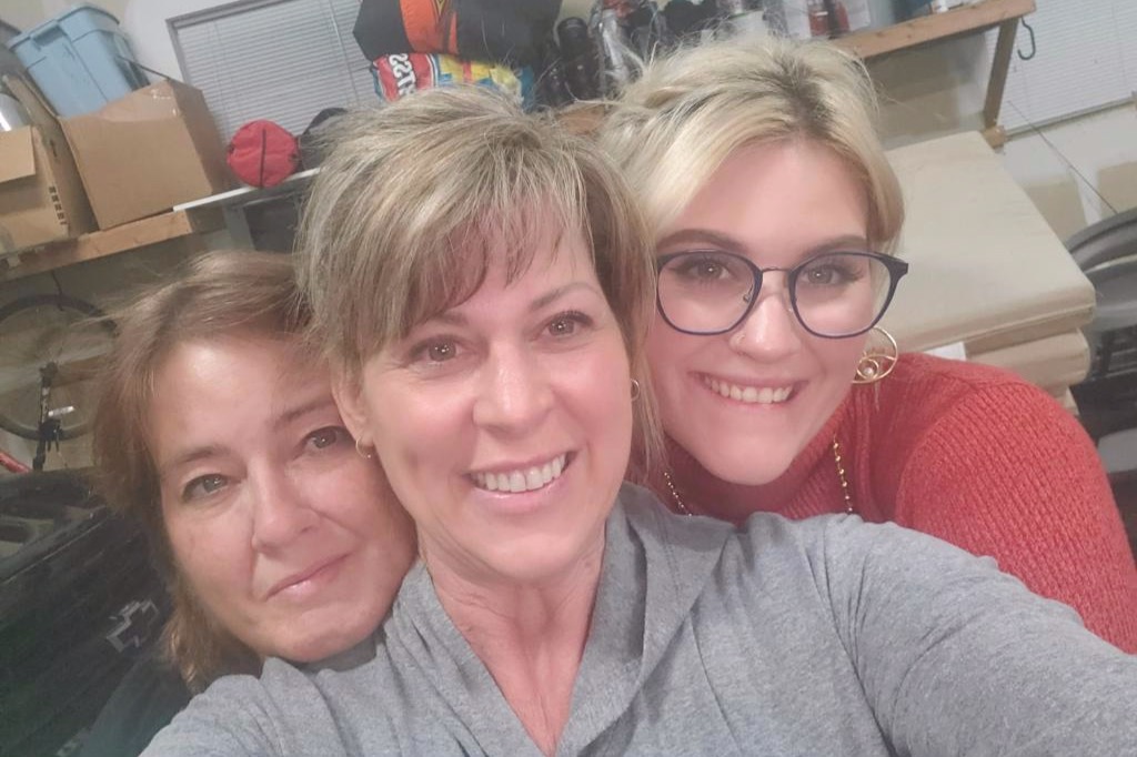 Fundraiser for Michelle MACIUNSKAS by Summer Golia : Lisa Covault - The ...