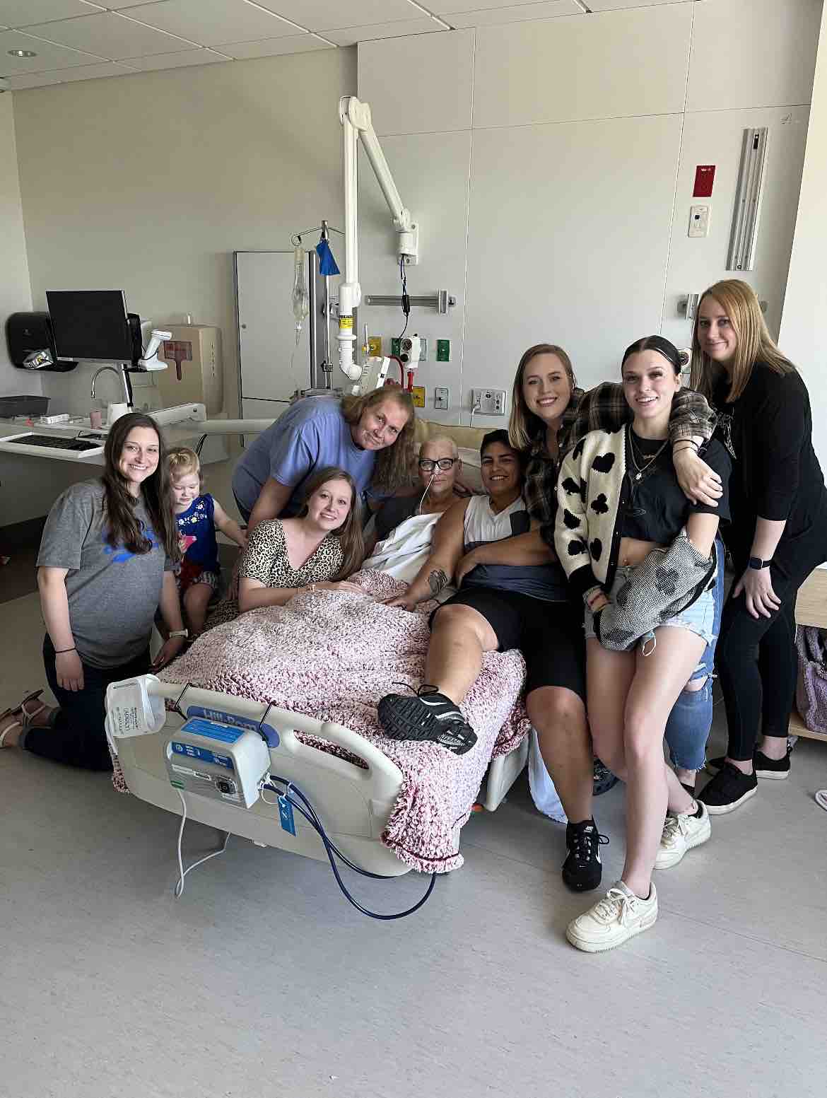 Fundraiser for Rhonda Childress by Lexy Sipe : Help Rhonda With Bills ...