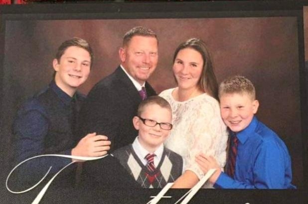 Fundraiser by Pat Engleright : Lewellen Family