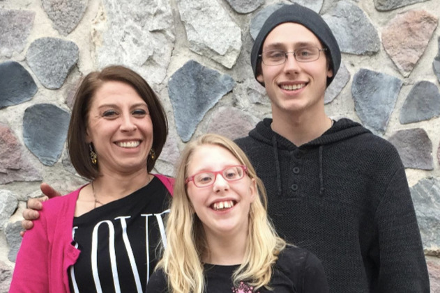 Fundraiser for Sarah Rose by Amanda Zander : Support for Sarah & Autumn