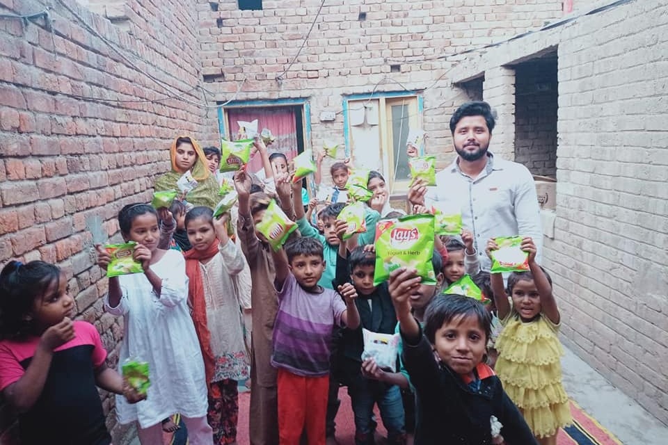 CHRISTMAS PARTY WITH GIFTS FOR POOR CHILDREN & ORPHANS | GoGetFunding