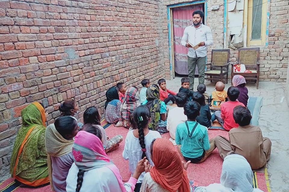 CHRISTMAS PARTY WITH GIFTS FOR POOR CHILDREN & ORPHANS | GoGetFunding