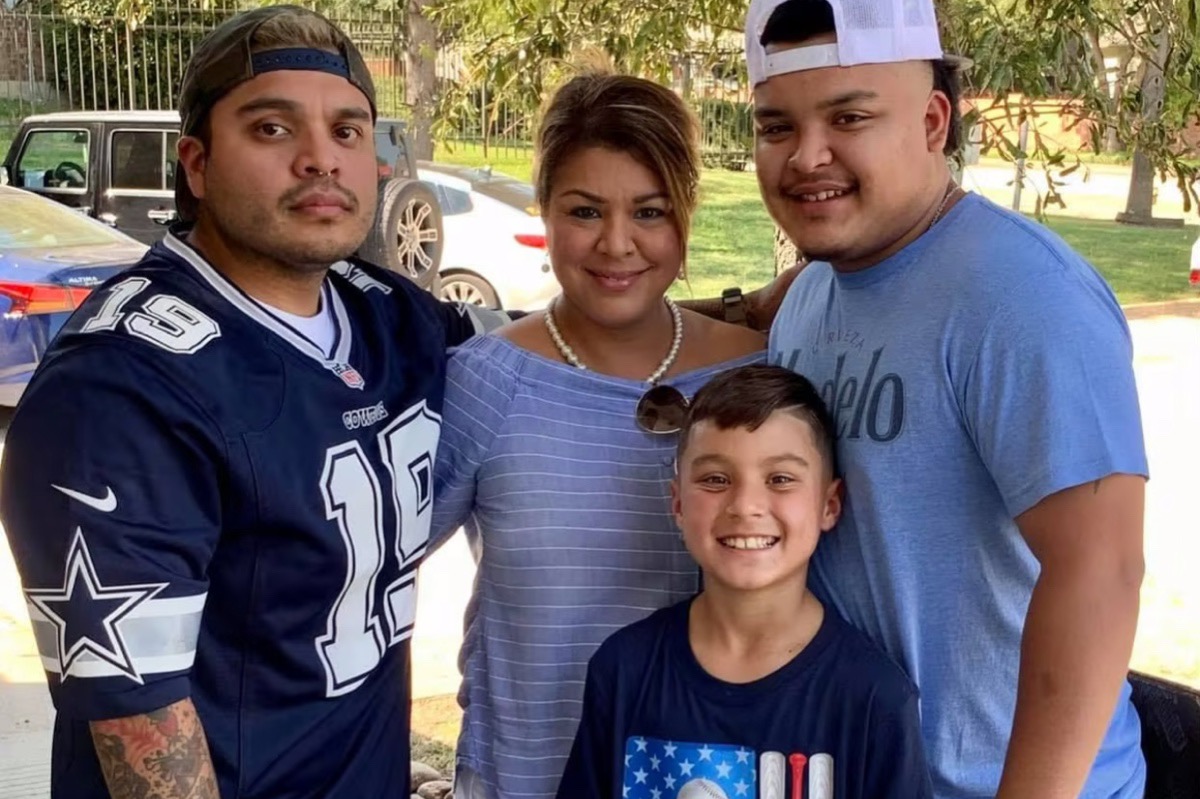 Fundraiser for Rachel Perez by Ignacio Diaz : (Daniel Ovalle) Wolf's ...