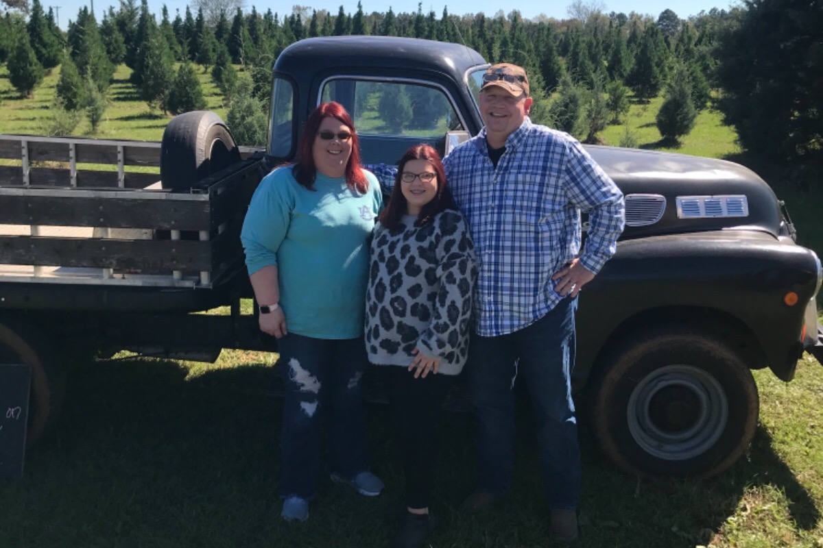 Fundraiser by Logan Holliday : Angie Hurst Dobbs’ Funeral Expenses