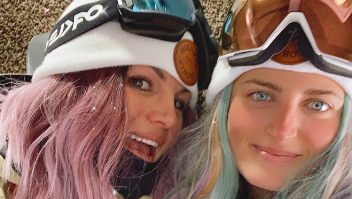 Fundraiser by Fallon Feast : Fallon lost her job and wants new boobs