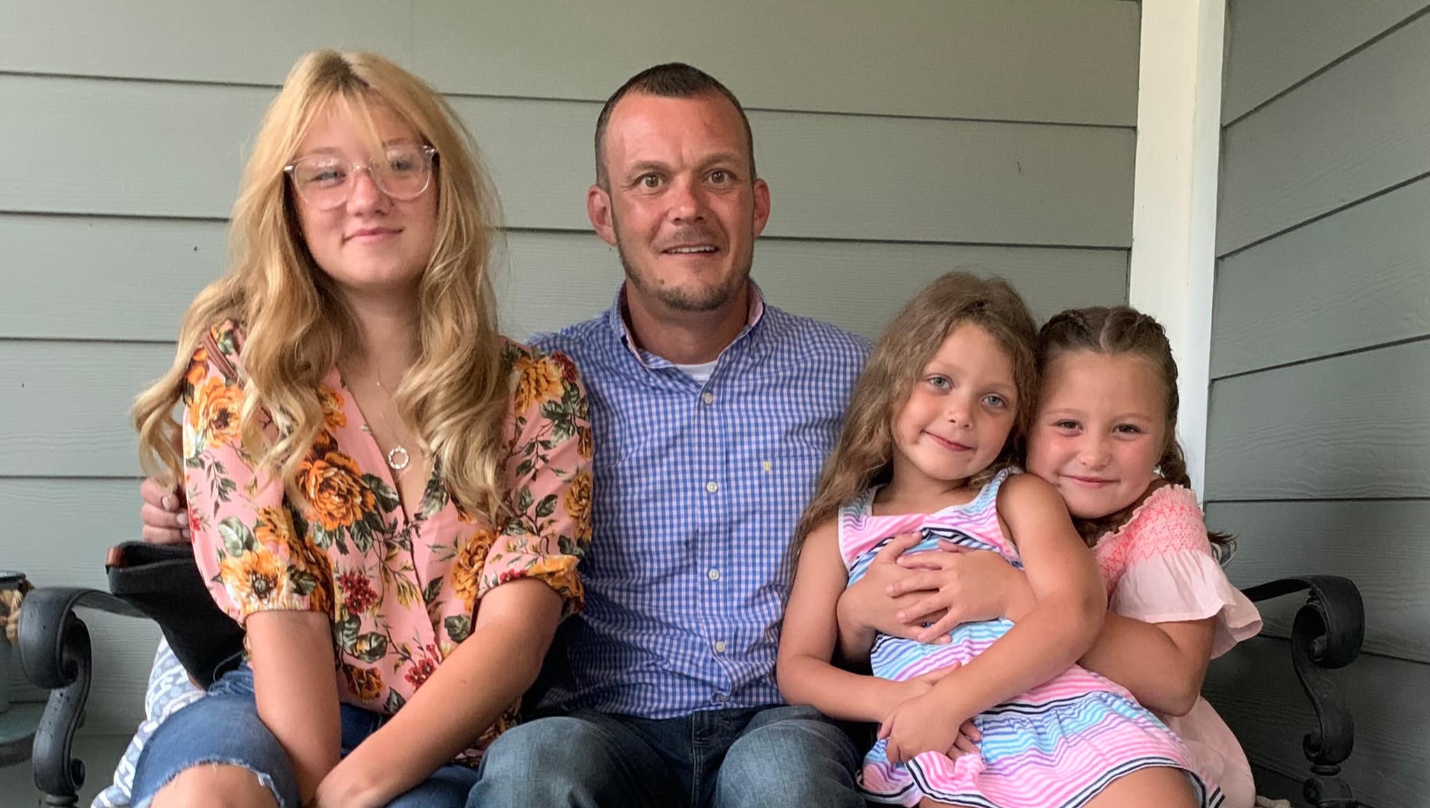 Fundraiser by Janelle Dodd : Help for Joe Watson's 3 daughters