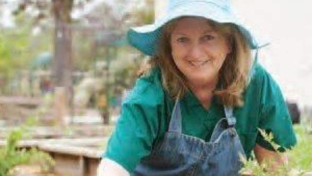 Fundraiser for Eileen Duncan by Flora Yuen : Help Eileen Duncan rebuild ...