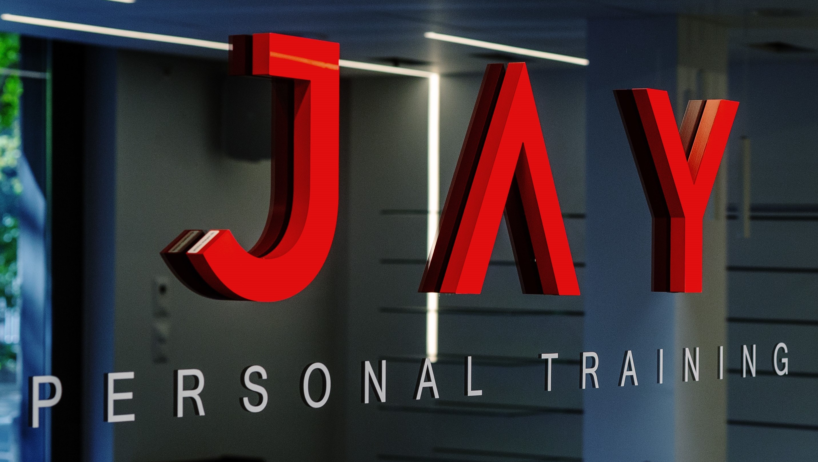 Fundraiser by Jeroen Debrunner : Hilf Jay Personal Training zu überleben