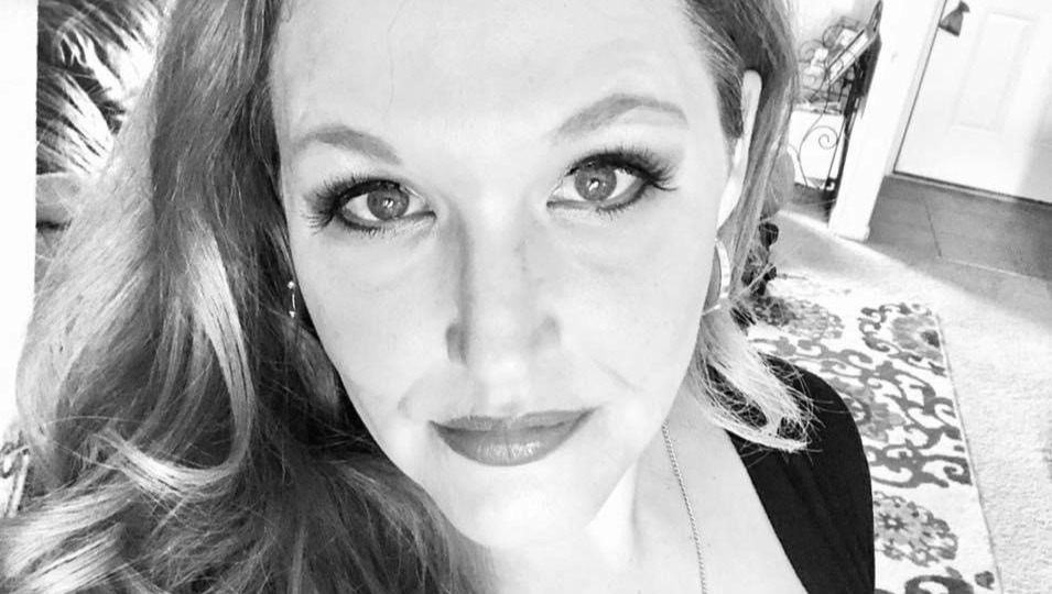 Fundraiser for Debra Hand by Lauren Davis : Debra Hand Medical Expenses