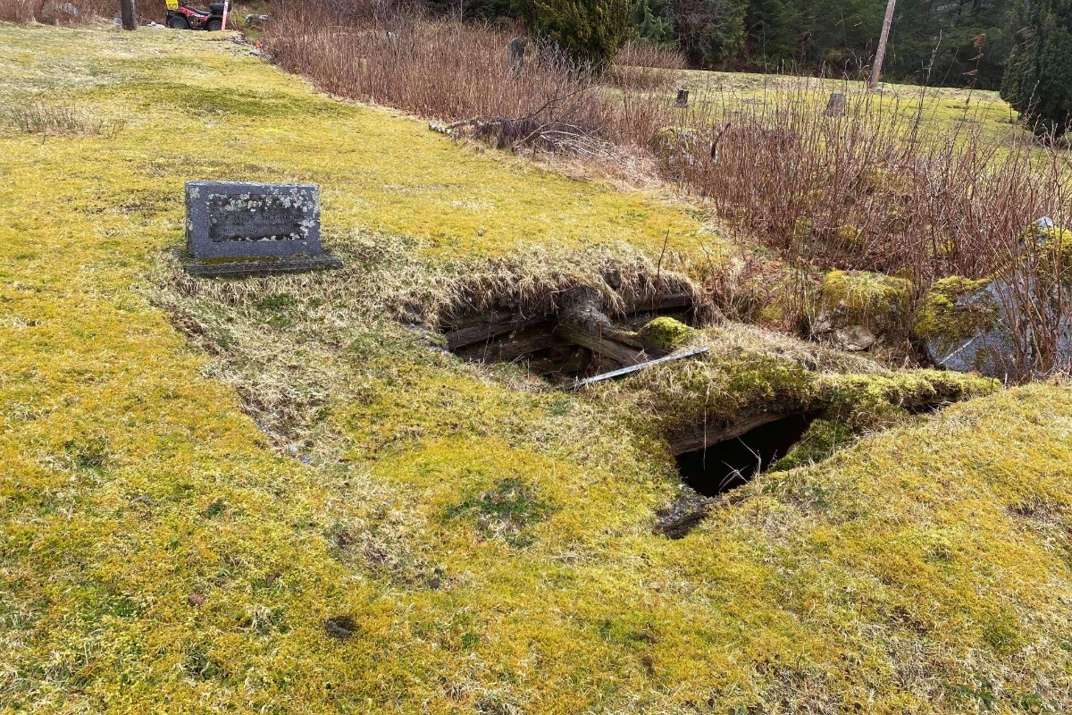 Fundraiser for Ceri McGown by Keith Humphrey : Help Fergus remain in peace