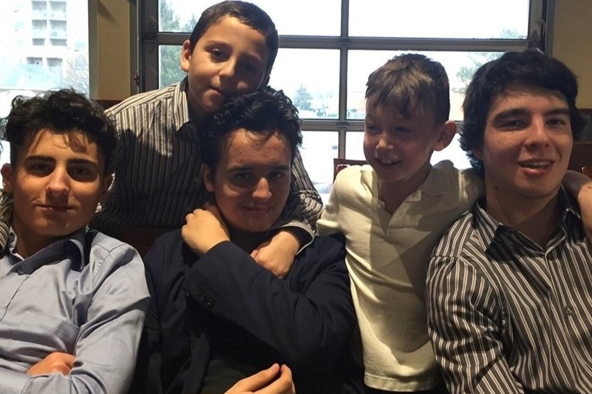 Fundraiser for Politimi Alikakos by Jeff Teat, Christian_Tyler Davakos ...