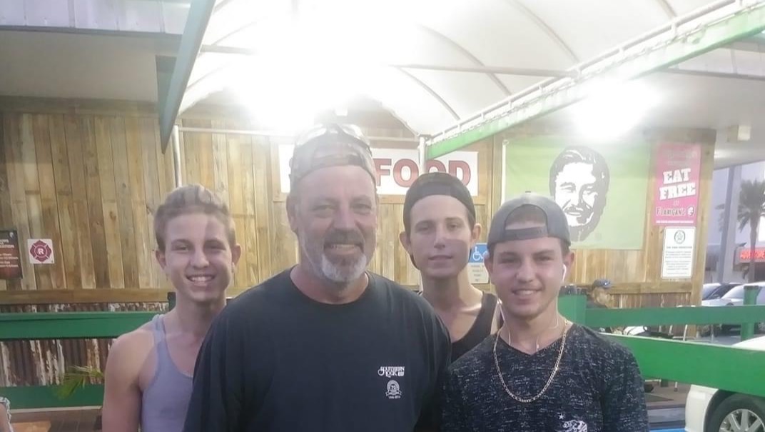 Fundraiser for Melanie Edwards by Denise Chadwick : Help the Frye Family