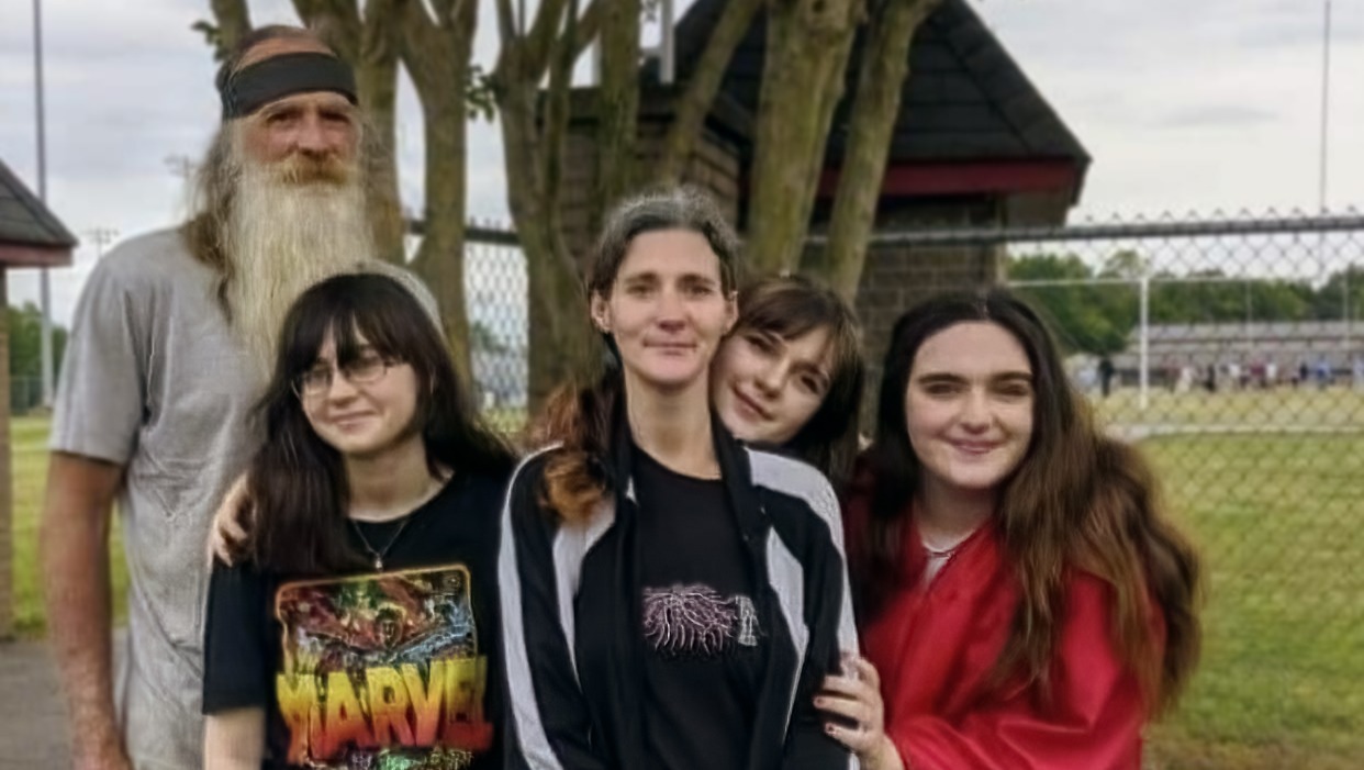 Fundraiser by Jake Sansing : Sarah Collins Funeral