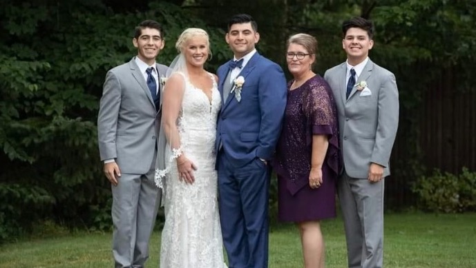 Fundraiser for Cathy Calle by Kelly Kniffin-Prevost : Caring for the Calles