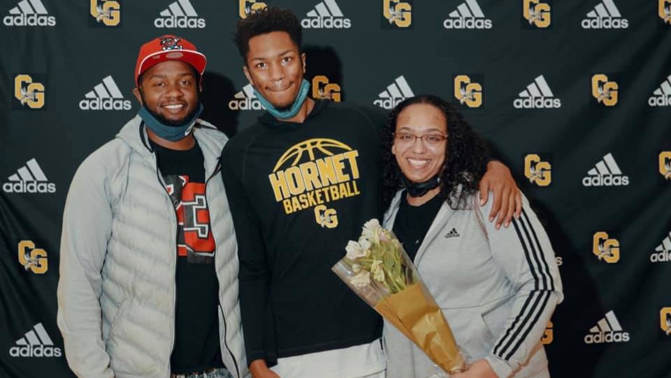 Fundraiser for Ariel Elliott by Adeel Khan : Support Semaje Dawson's ...