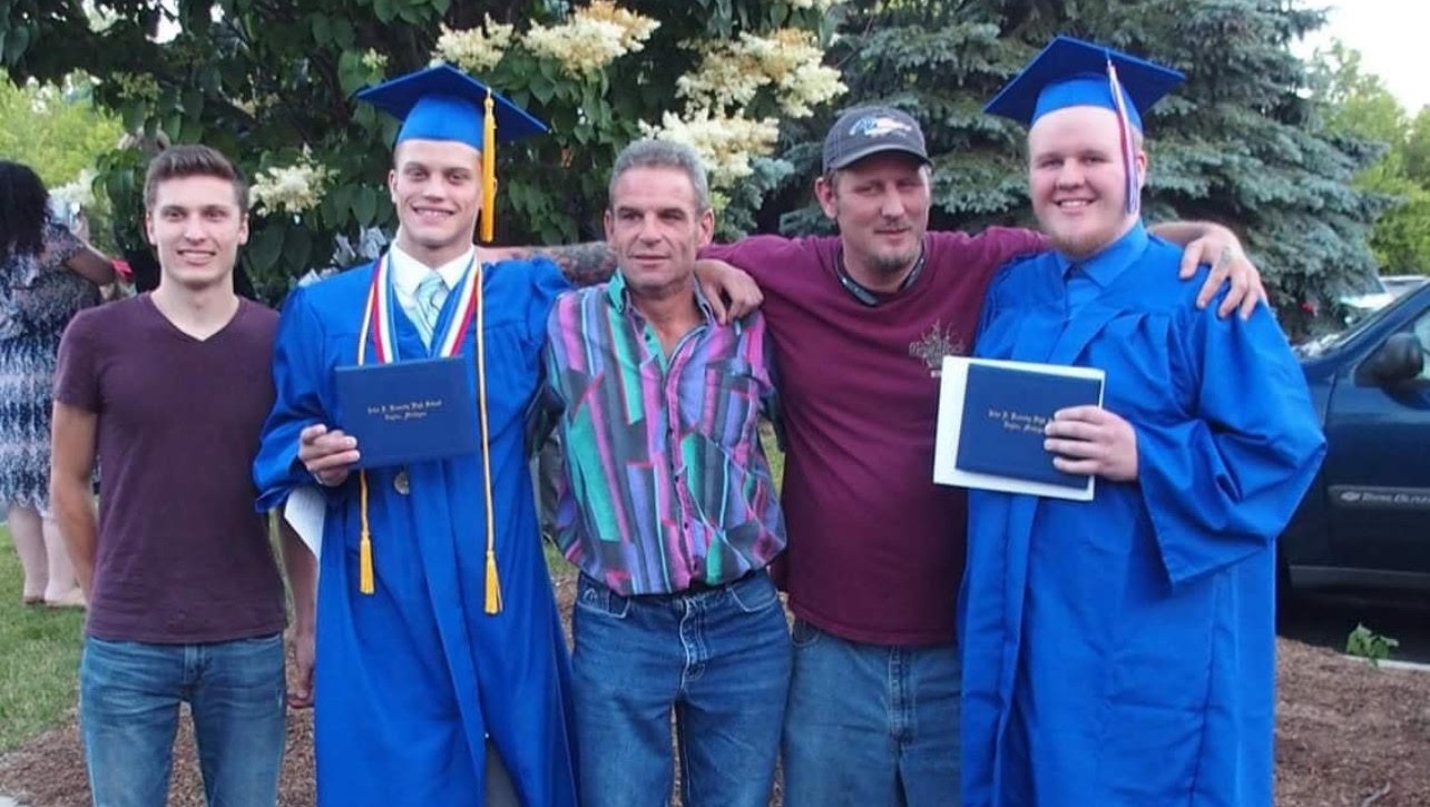 Campagne de sociofinancement organisée par Jamie Busch : Funeral ...