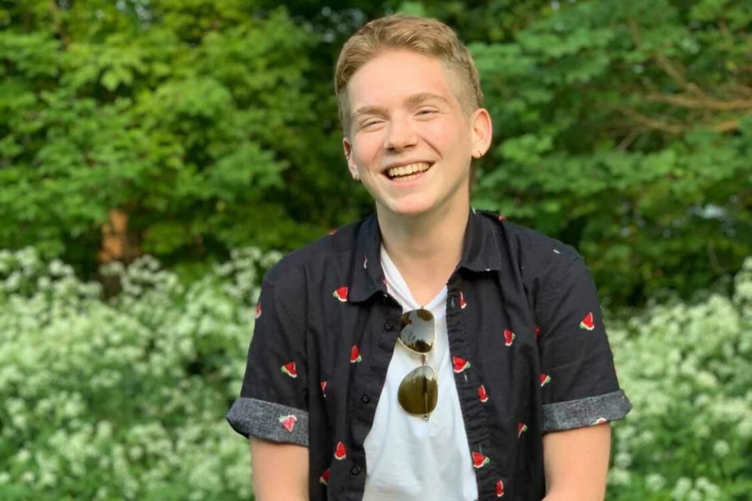 Fundraiser for Syn Klady by Kara Hunt : Help Syn Get Top Surgery