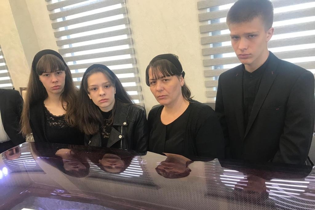 Fundraiser by Daniel Andriese : Un ajutor pentru sora Rodica Ciobanu si ...