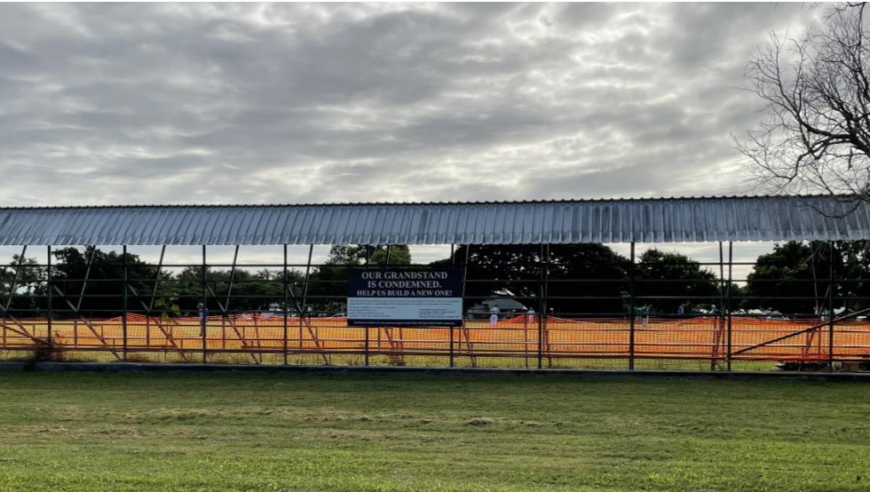 Fundraiser by Paul Robson : Home Hill State High School - New Grandstand