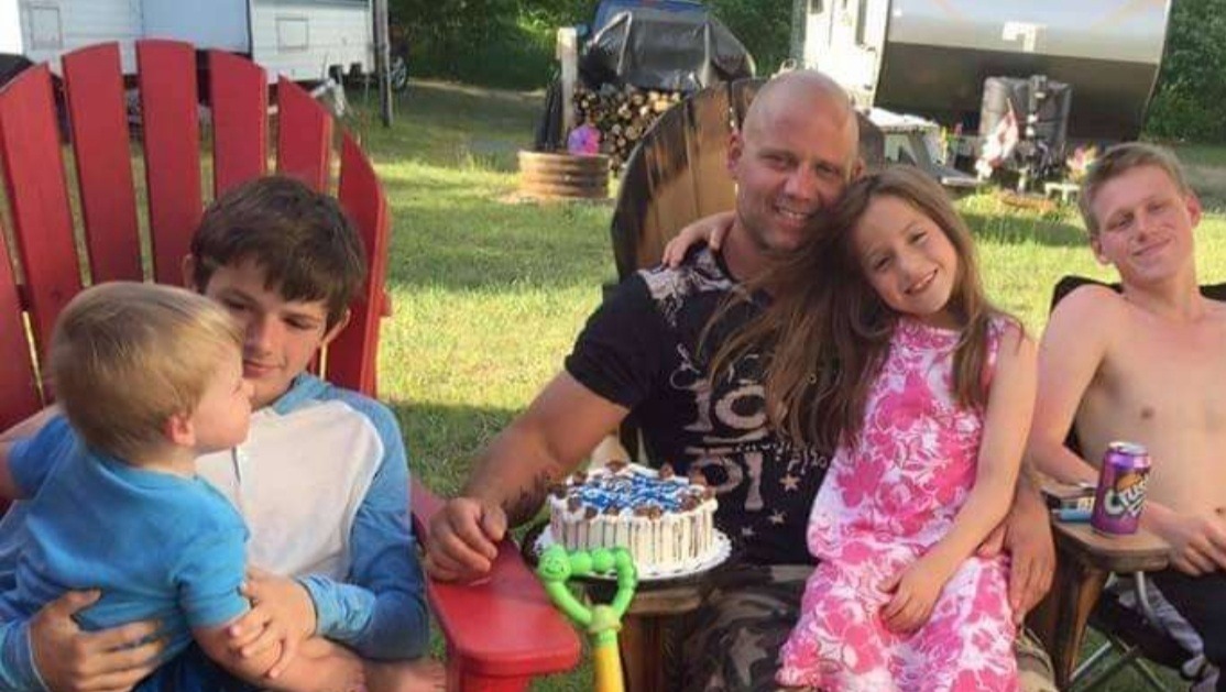 Fundraiser for Tiana Blunt by Shane Kasokeo : Lay to rest Alfred Greco.