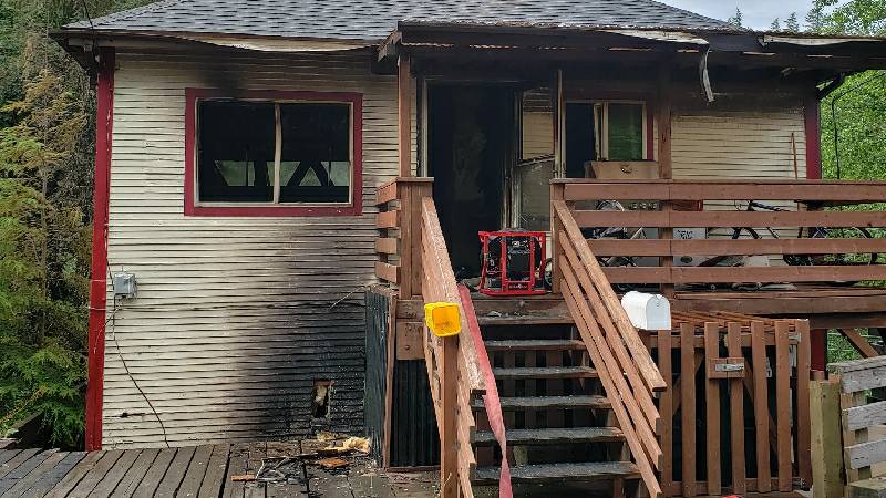 Fundraiser for Sonya Skan by Dion Booth : Skan family home fire