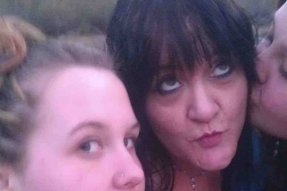 Fundraiser by Destiny Karpus : Help with final expenses for Rhonda Dillon