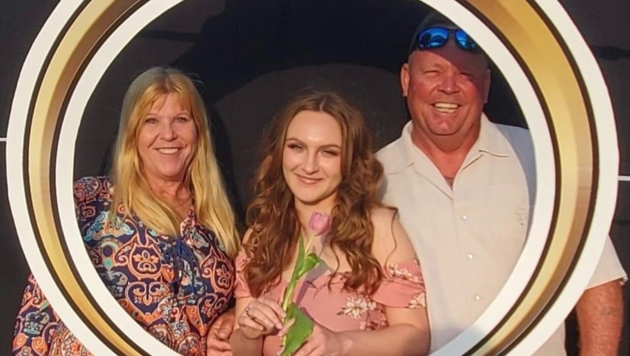 Fundraiser for Roxanne Mackenzie by Ivette McCormick : In Loving Memory ...