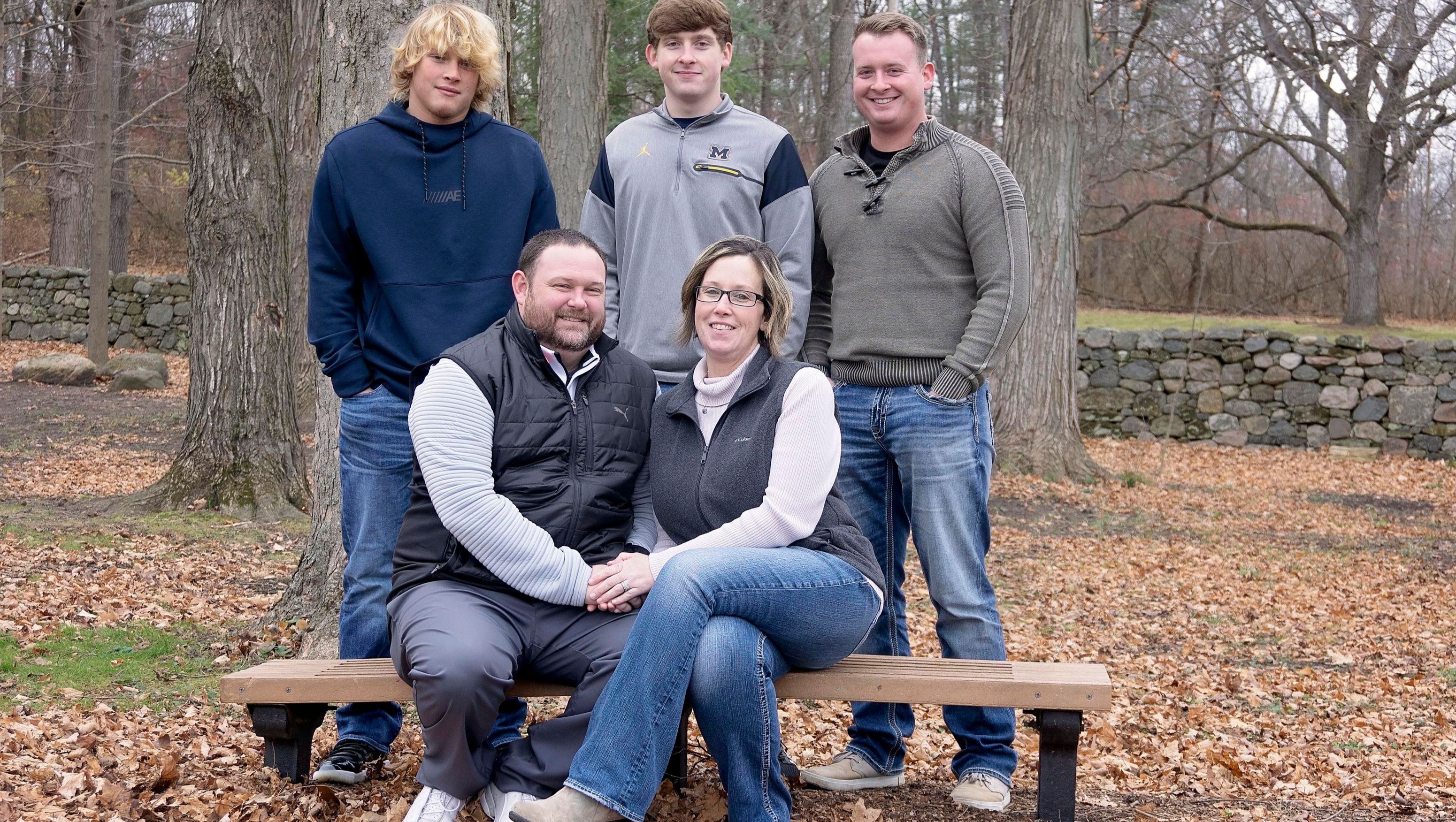 Fundraiser for Jennifer Burch by Kris Mast : Jennifer Burch and Family