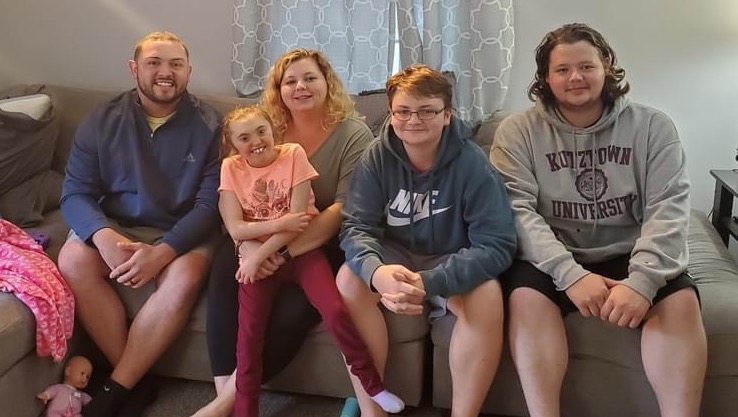 Fundraiser by Melanie Menniti : Please help the Storti Family