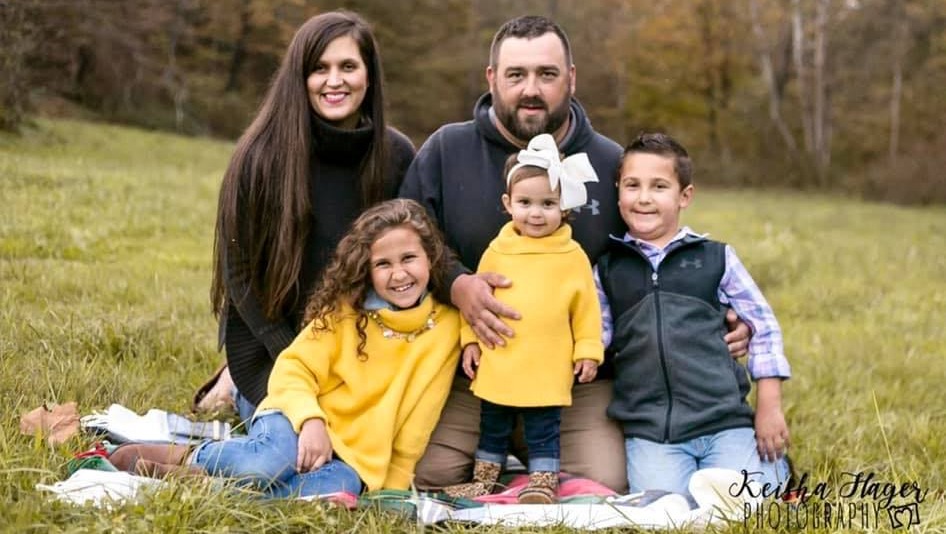 Fundraiser by Rae Lyn Glover : Liz and the Kiddos