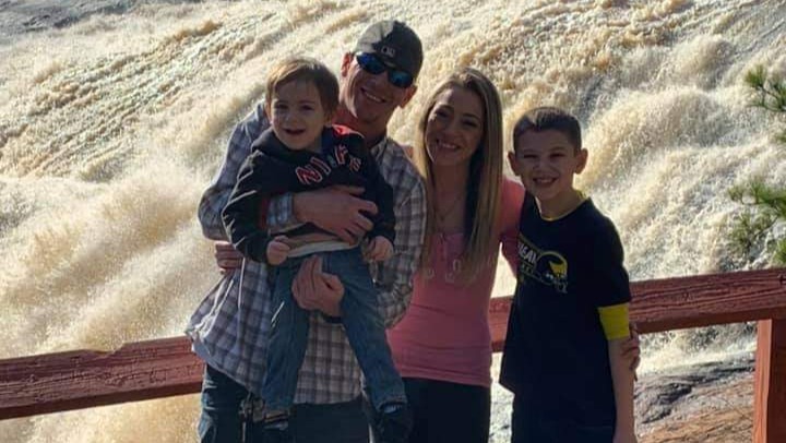 Fundraiser for Kelly Doster by John Hetherington : Help family cover ...