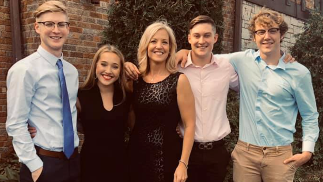 Fundraiser for Beth Resch by Rachel Resch : Max's fight to recovery