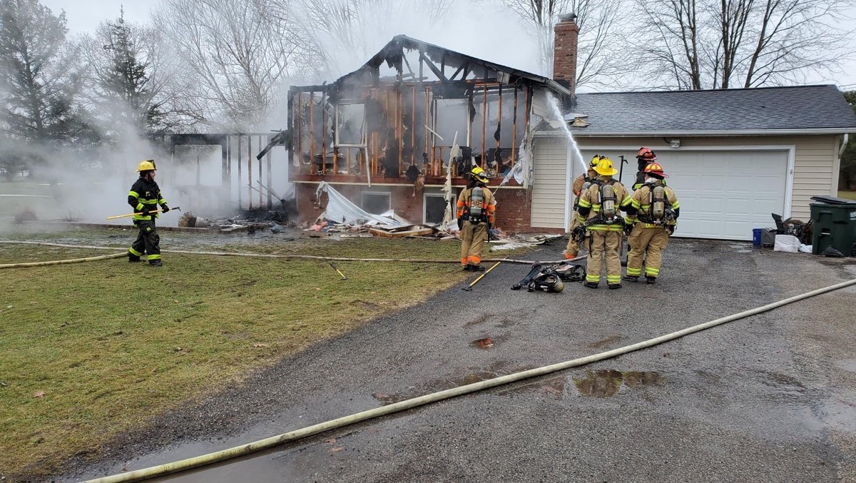 Fundraiser for Sarah Taylor by Maggie Petrush : Helping friends rebuild ...