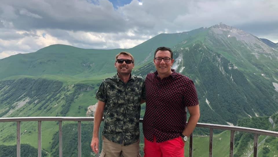 Fundraiser for Dmitriy Kalyagin by Miguel Colon : Dmitry and Sergey’s family in The Ukraine