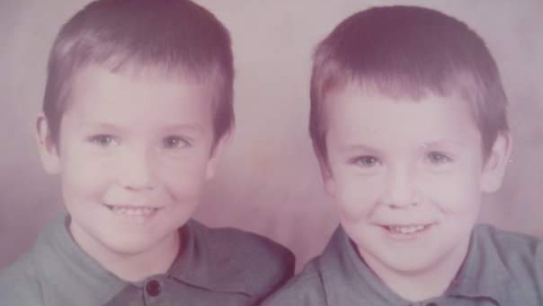 Fundraiser by Ian Taylor : A lasting memorial for my Twin Brother Dean.