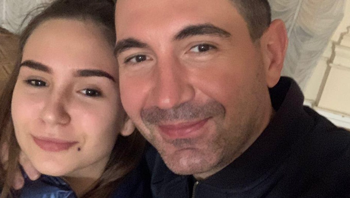 Fundraiser by Anna Counselman : Help Daryna while her dad defends Ukraine