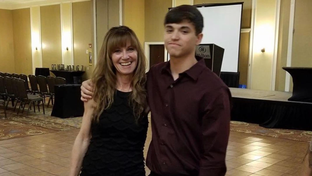 Fundraiser by Lisa Bates : Help with unexpected medical cost