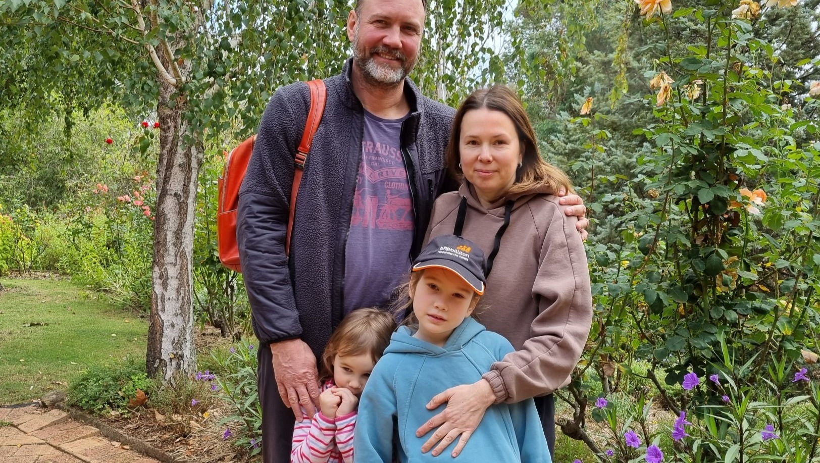 Fundraiser for Regina Razumovskaya by Louise Stokes : Ukrainian refugee ...