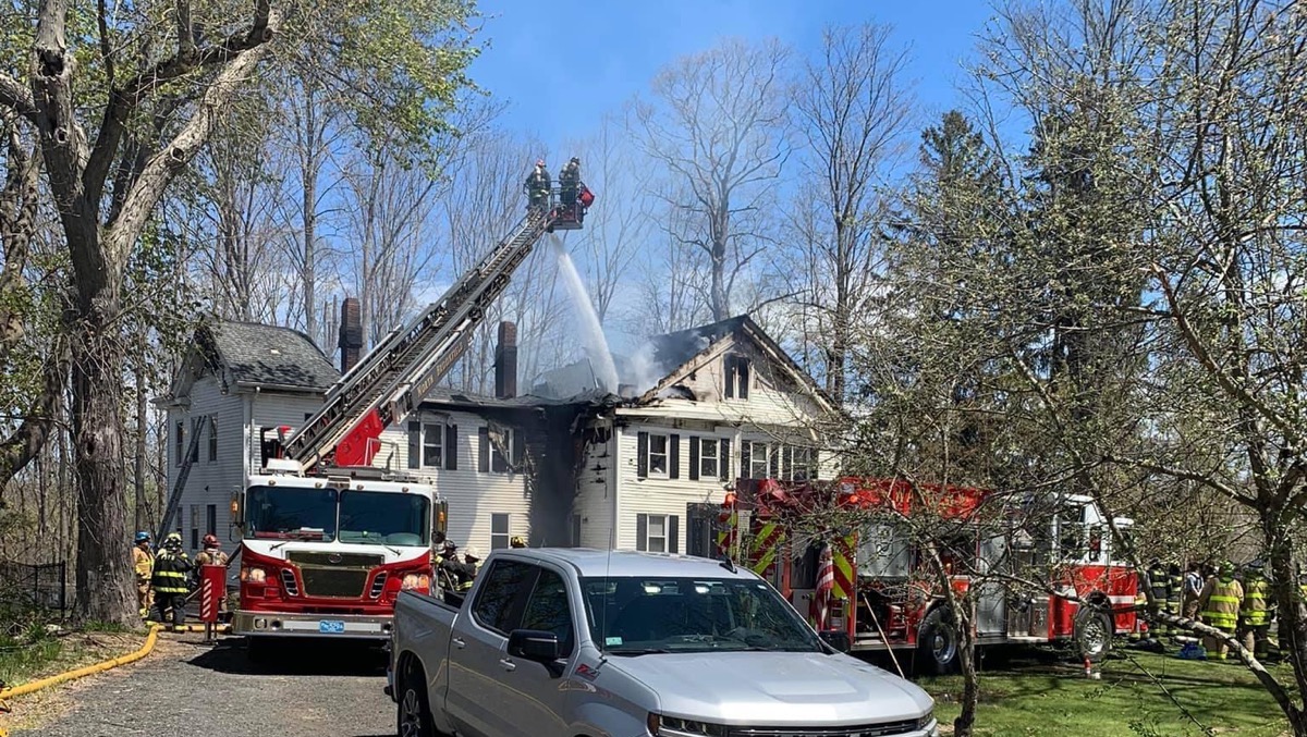 Fundraiser by Stephanie Snow : House fire-We lost everything