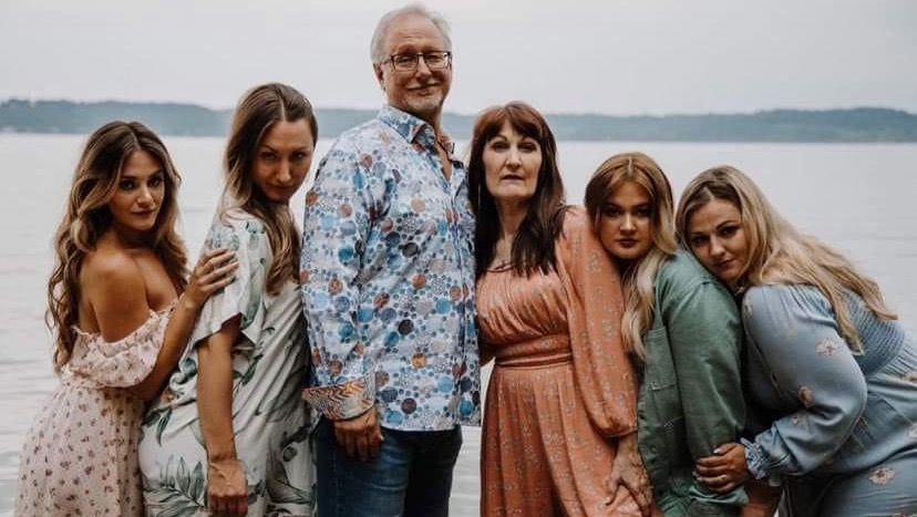 Fundraiser by Makayla Scott : The Leonhardt’s ️