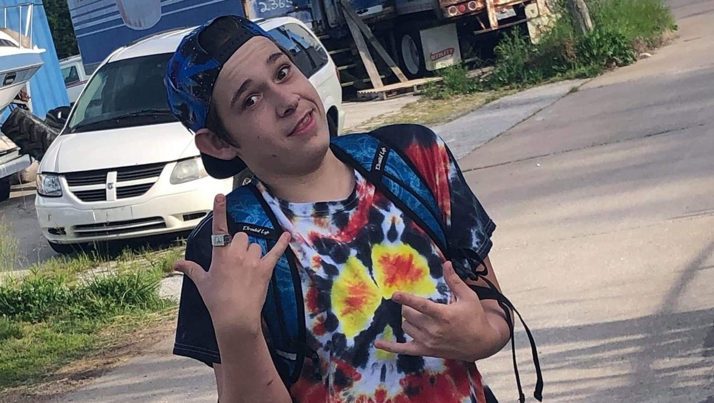 Fundraiser for Kelly Davisson by Leslie Muse : Help lay Colton to rest