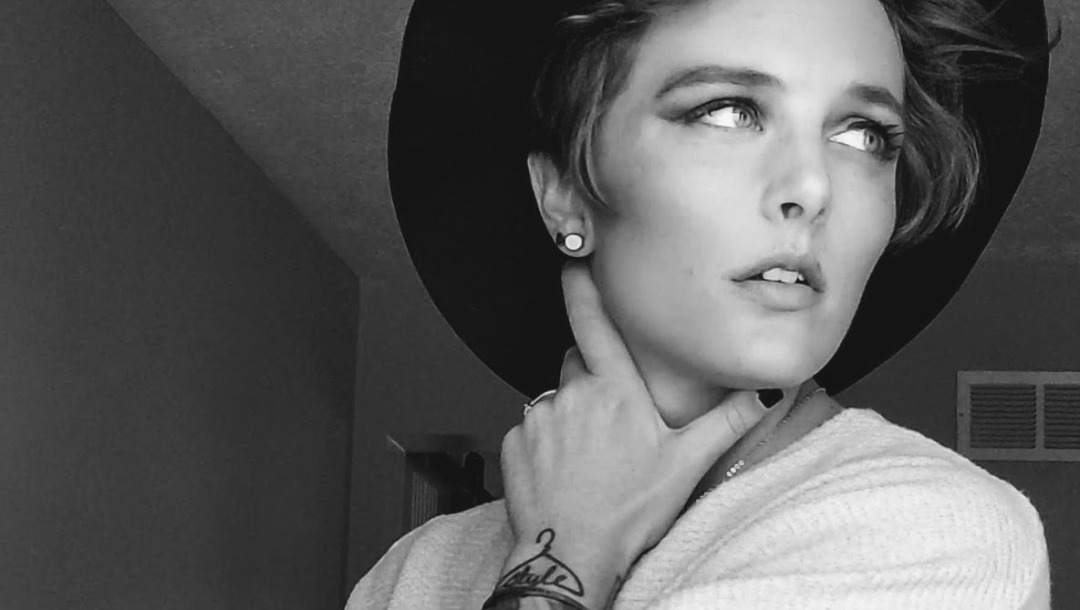 Fundraiser by Lindsay Cook : Love on Lindsay