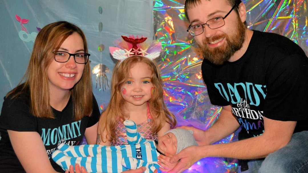 Fundraiser for Holly White by Connie Sexton : A daddy taken to soon