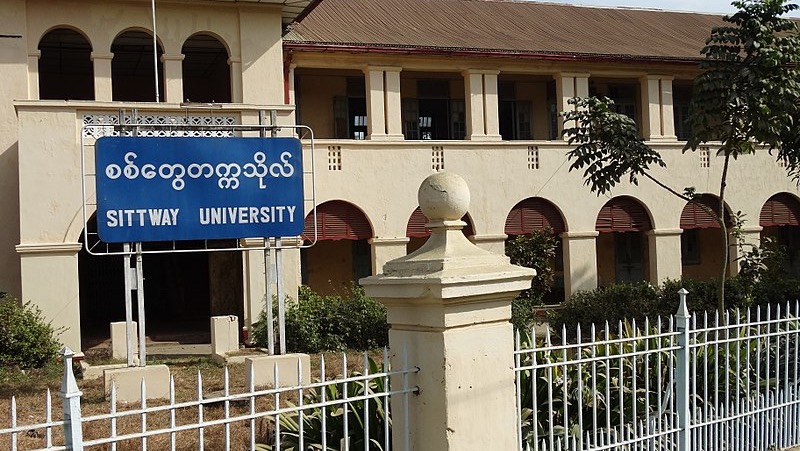 Fundraiser by Cresa Pugh : Support a Rohingya student at Sittwe University