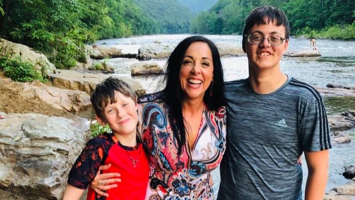 Fundraiser by Rebecca Reynolds : Mitzi and Xander Pierce, Medical Expenses