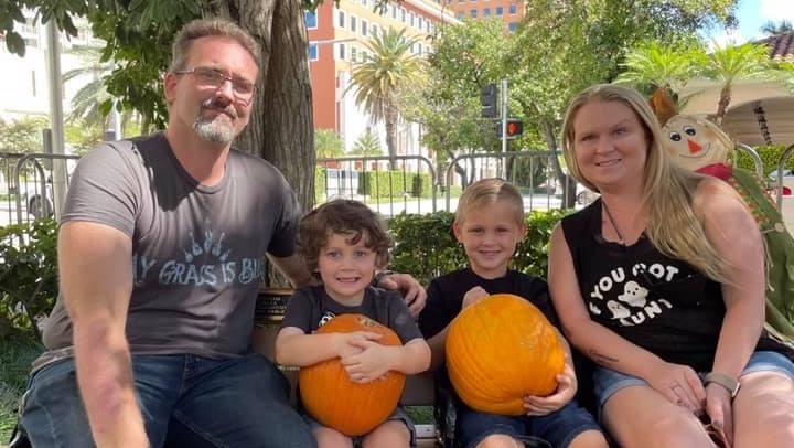 Fundraiser for Shawn Mason by Alicia Casals : Help Mo with her double ...