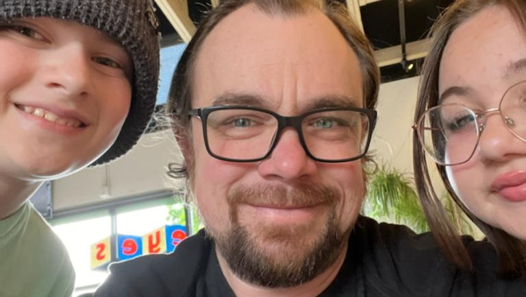 Fundraiser for Mathew Jackson by Cara Moore : Matty and family house ...