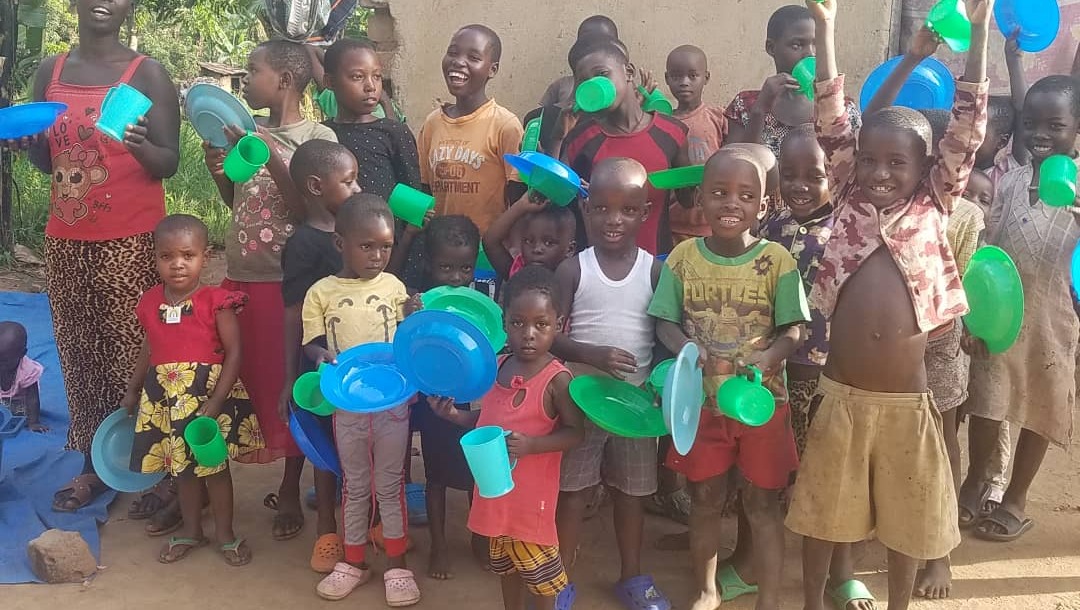 Fundraiser by Selena Perez Toribio : AYUDA, HELP los niños de Uganda os ...