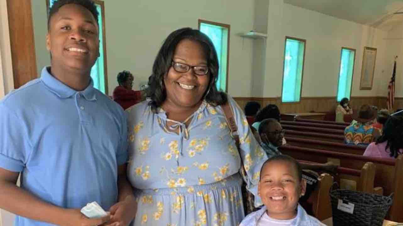 Fundraiser for Amanda King by Jennifer Reedy : Amanda King and family